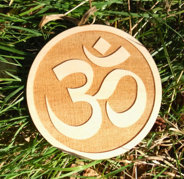 Drewniany Symbol OM (Ochrona i harmonia)